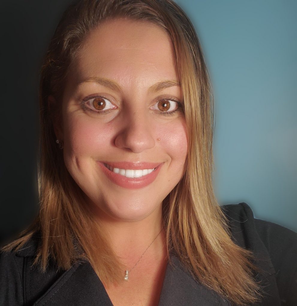 Laila Robak, CEO da Signflow Américas, palestra na Futurecom sobre ...